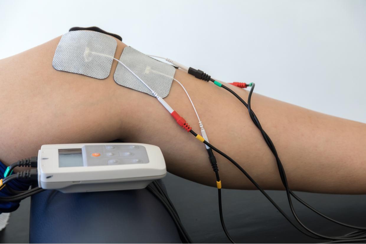 Using A TENS Unit For Electrotherapy Pain Relief Performance Health Using A TENS Unit For Electrotherapy Pain Relief Performance Health