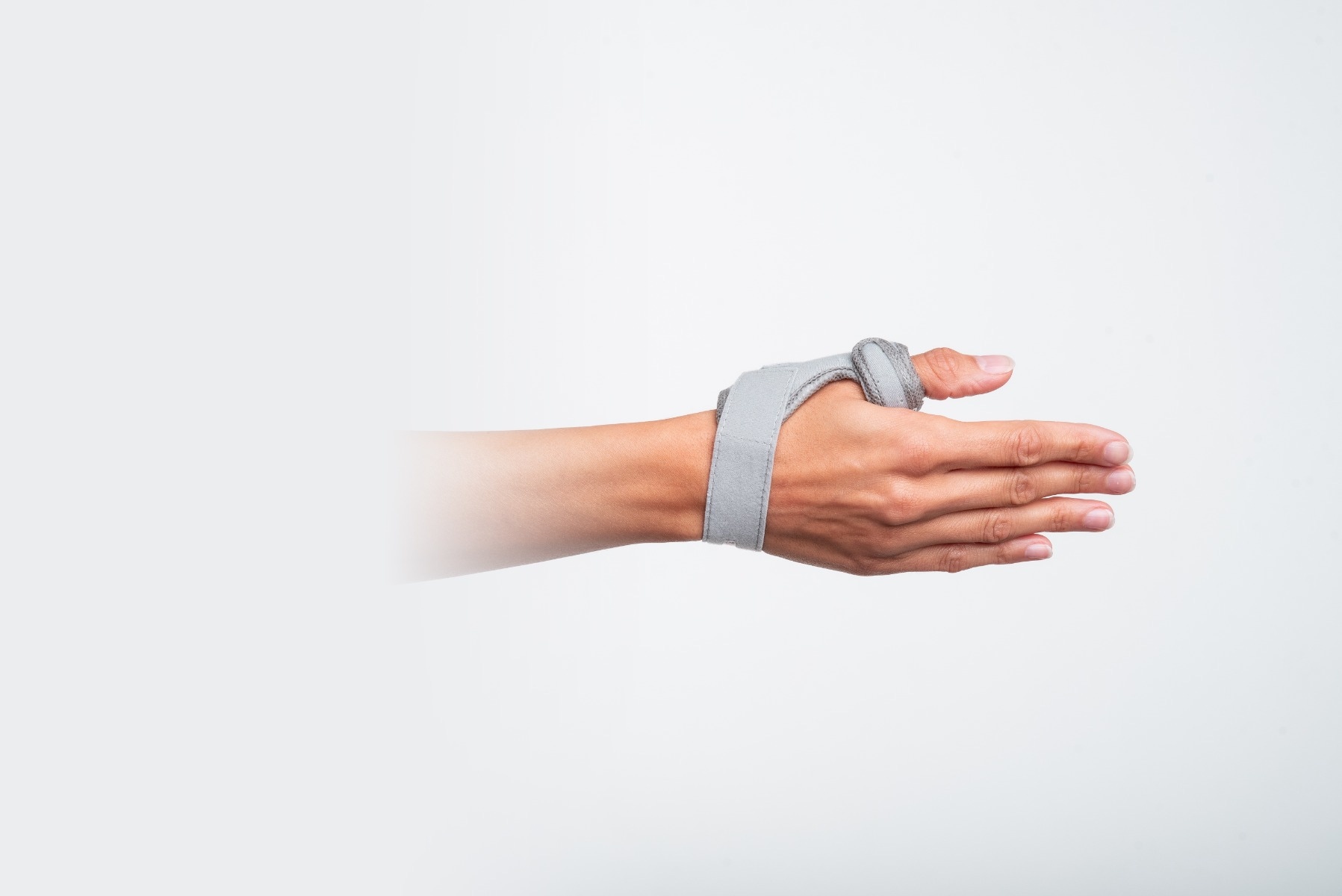 Chrisofix Thumb Orthosis | Adjustable Thumb Splint | Performance Health